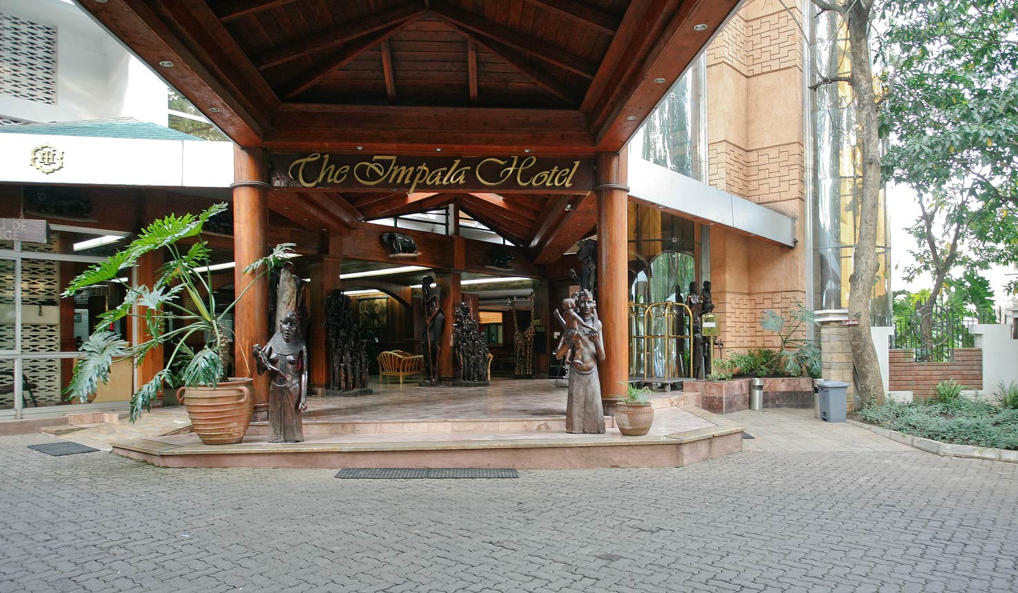 Impala Hotel | Rates & Prices | Safari Travel Plus